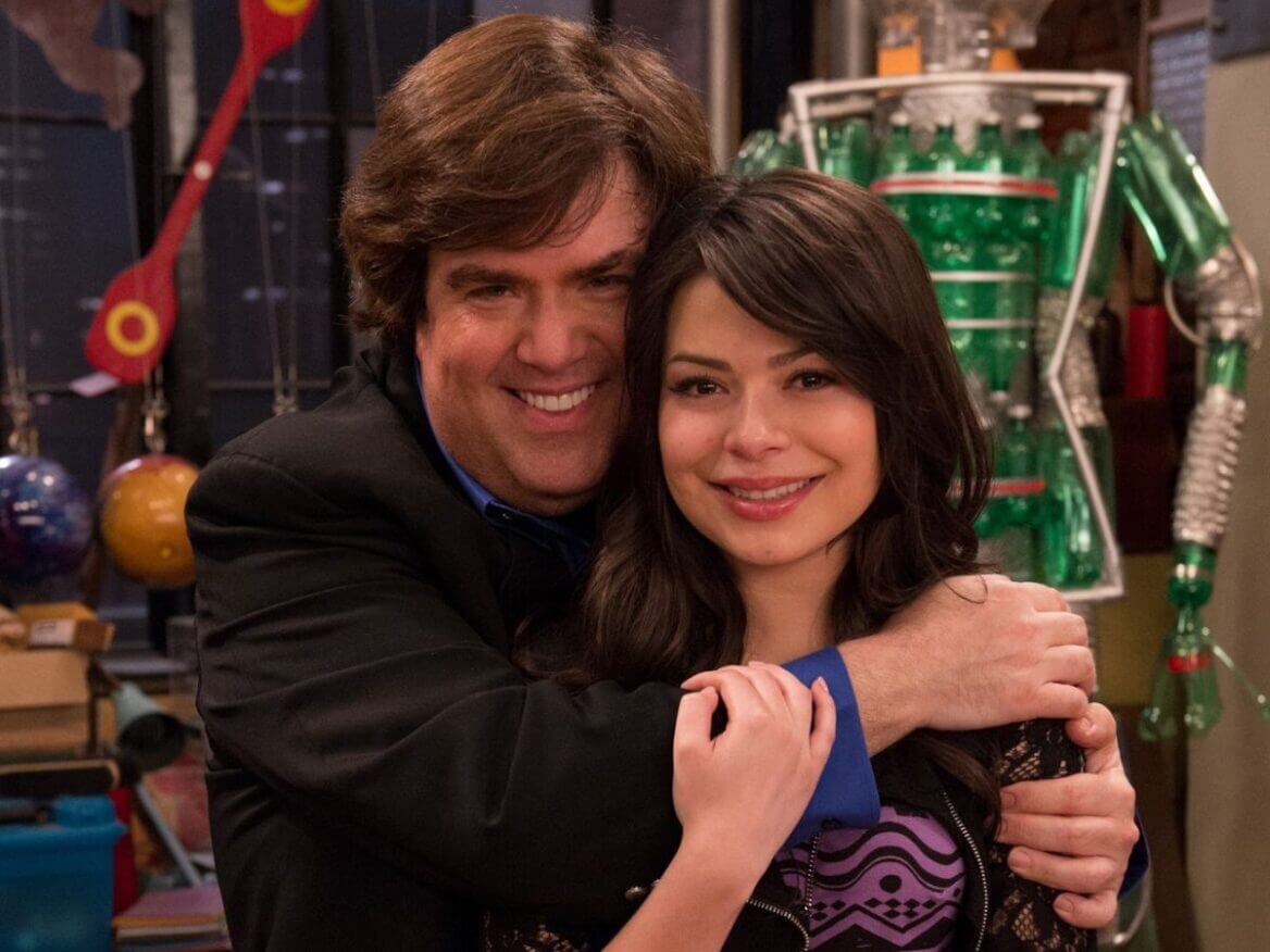 Criador de séries teens icônicas da Nickelodeon hipersexualizava atrizes