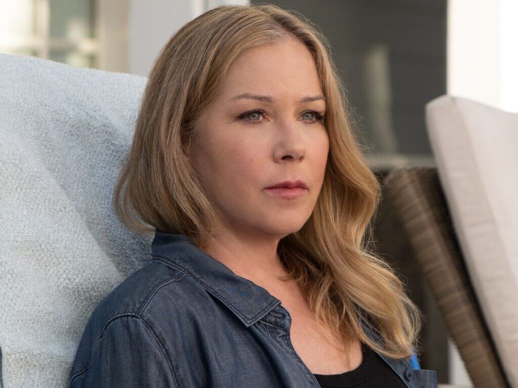 Com doença rara, Christina Applegate resolve dar um tempo na atuação